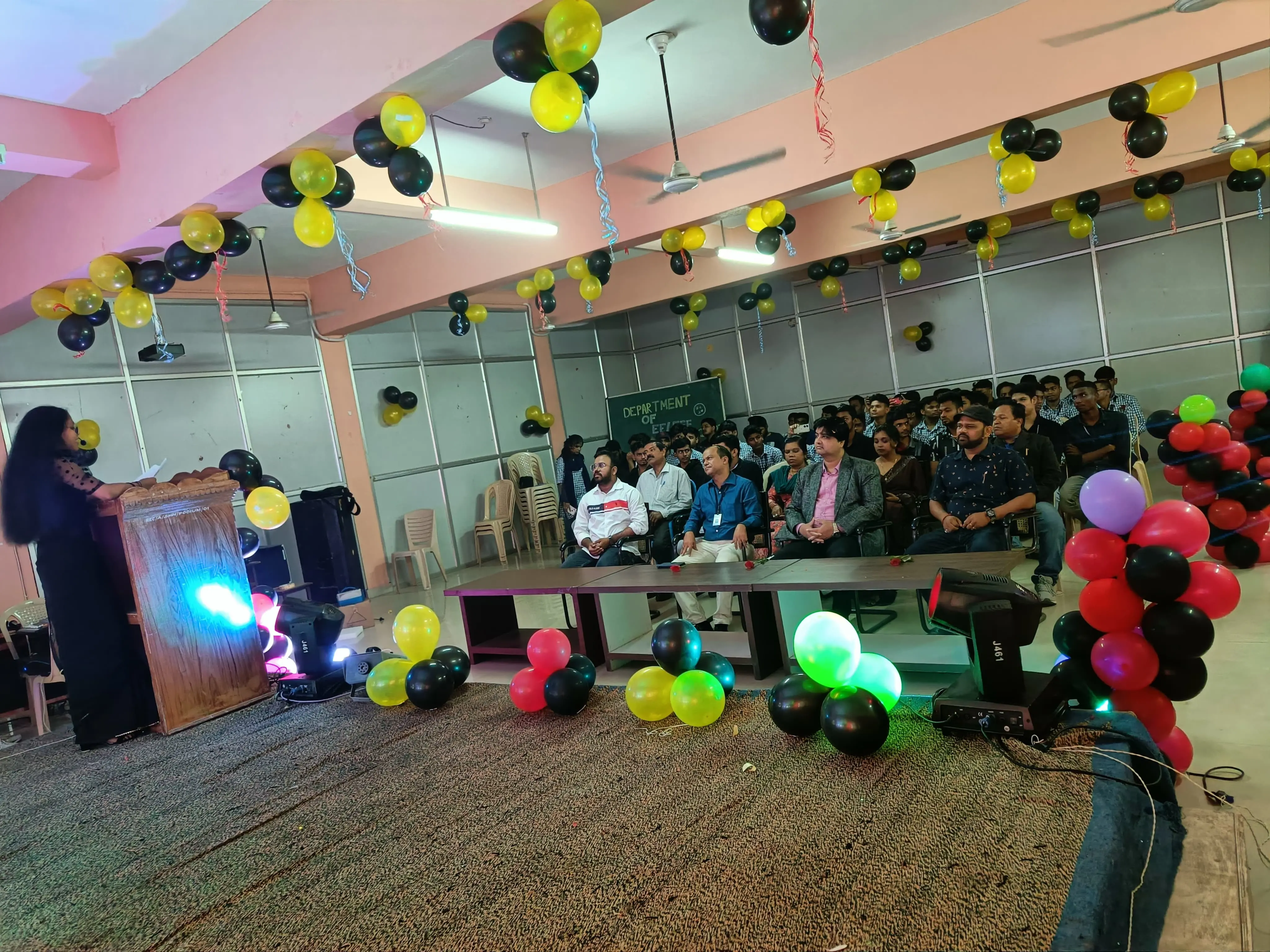 Raajdhani Engineering College | REC | Best Private Engineering College In Bhubaneswar